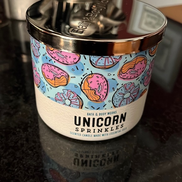 Bath & Body Works | Accents | Bath Body Works Unicorn Sprinkles Candle ...